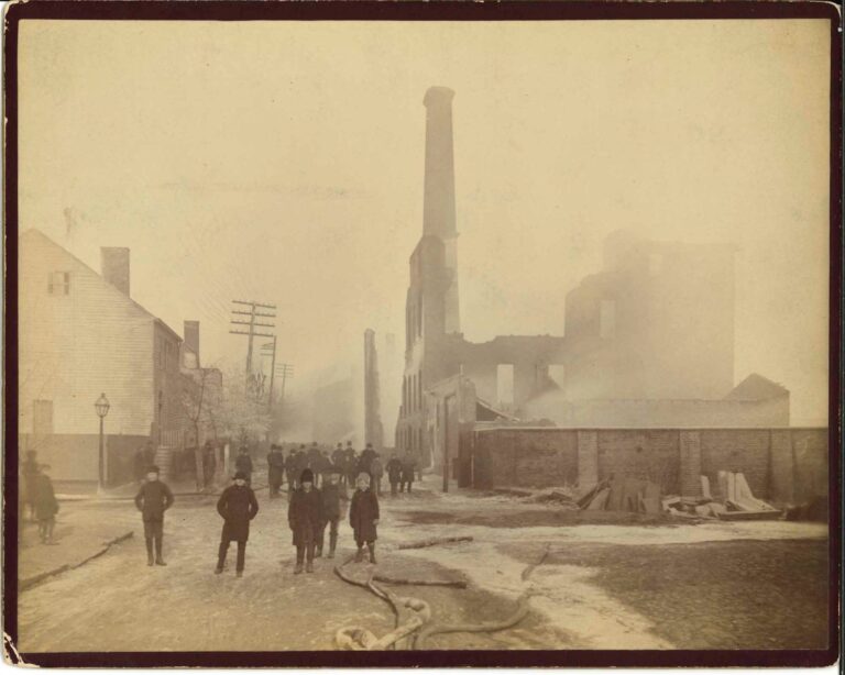 In defense of wallpaper: an exploration of nineteenth century design ...